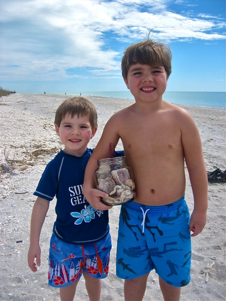At the Beach with the Galvin Family | I Love Shelling