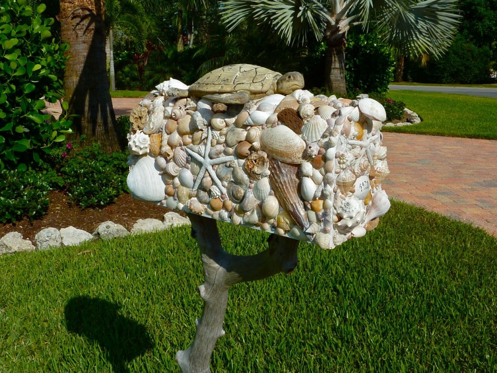 Seashell Mailboxes | I Love Shelling