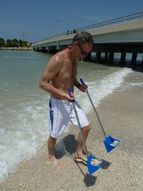 Shelling Scoop Christmas GiveAway! | I Love Shelling