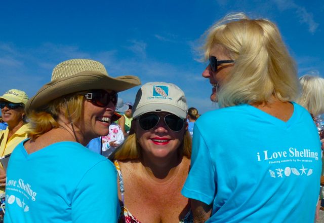 World Record Sanibel Stoop Scoop | I Love Shelling