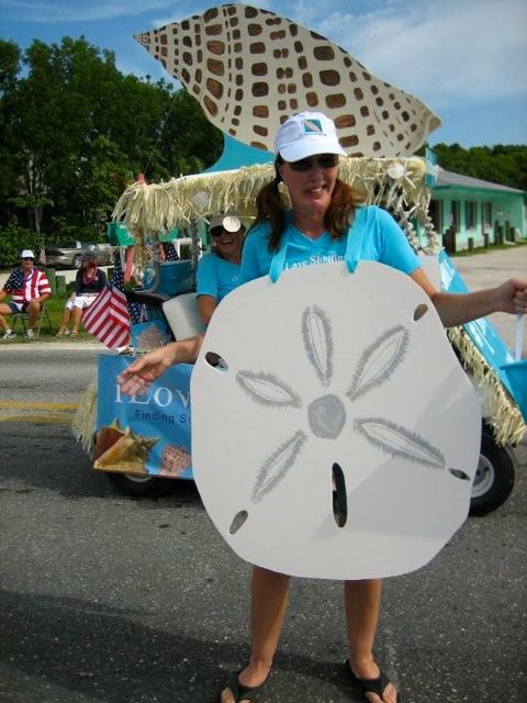 Making Seashell Costumes For The Sanibel Parade 2012 | I Love Shelling
