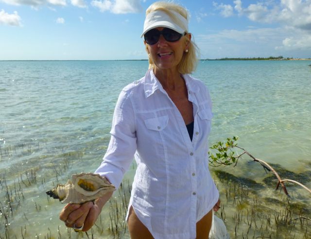 Finding Seashells On Turks And Caicos Islands | I Love Shelling