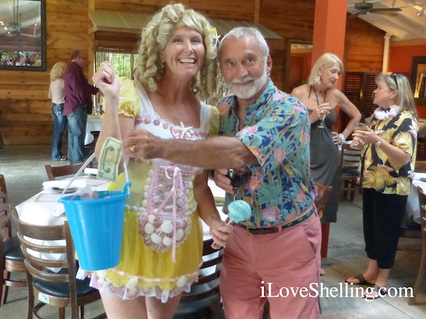 Shelly Temple Taps For Tips | I Love Shelling