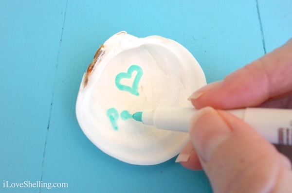 How To Use Seashells For Gift Tags | I Love Shelling