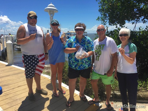 Beautiful Day With Beautiful Shellers | I Love Shelling